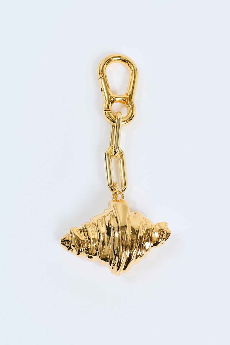 Timeless Pearly Keychain Gold with Big Croissant Gold | Stylerunner