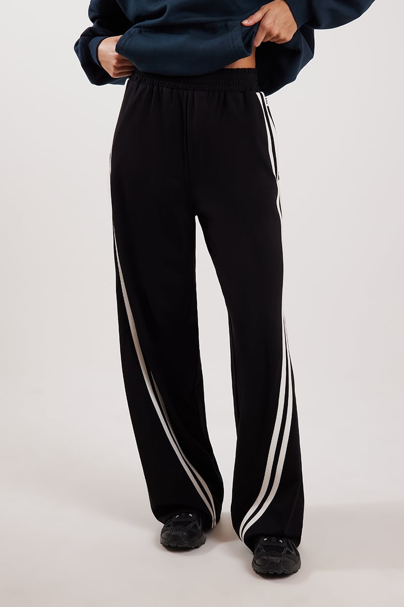 Ena Pelly | Shop Ena Pelly Stylish & Comfortable Clothing | Stylerunner