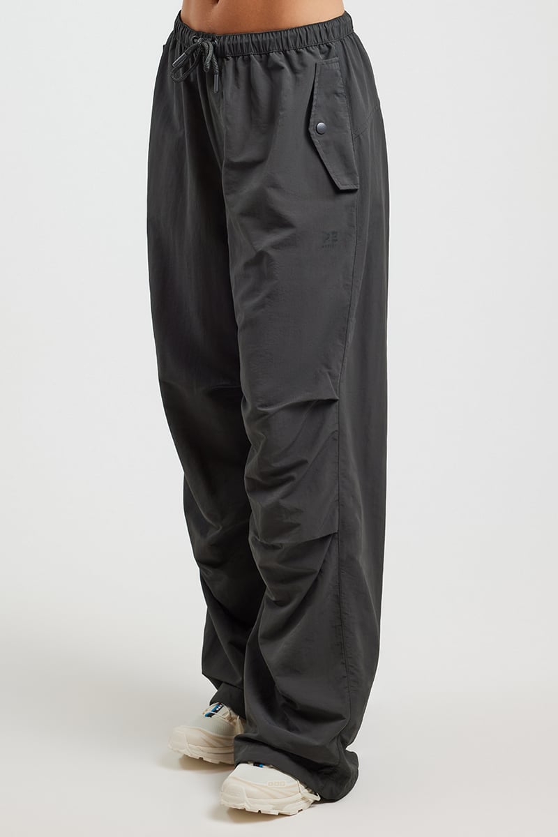 P.E Nation Discovery Pant Caviar | Stylerunner