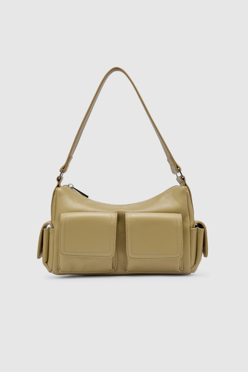 Brie Leon | Stylerunner