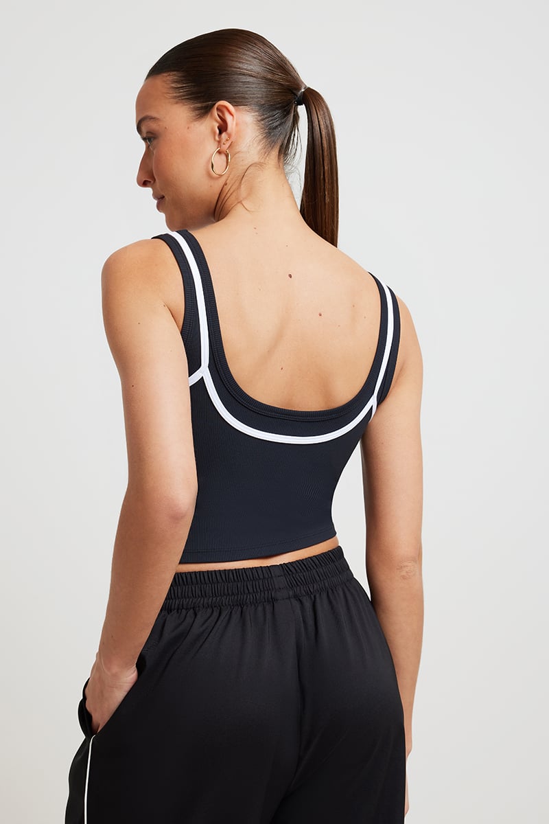 P.E Nation Forward Tank Black | Stylerunner