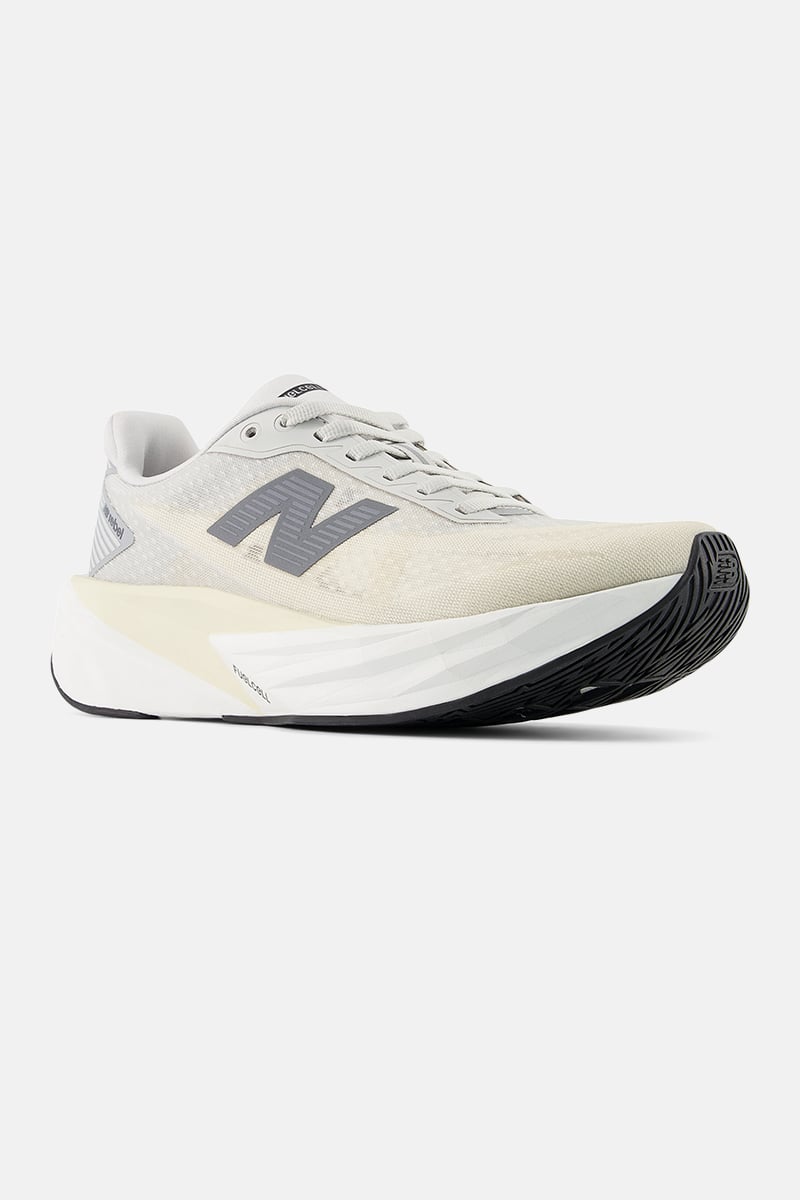New Balance FuelCell Rebel V5 Linen | Stylerunner