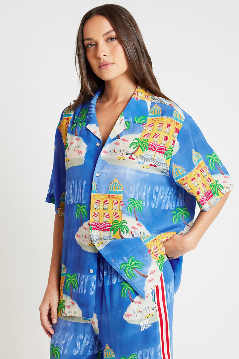 SOMETHING VERY SPECIAL Hotel Special Resort Shirt Skye Blue / Multi ...