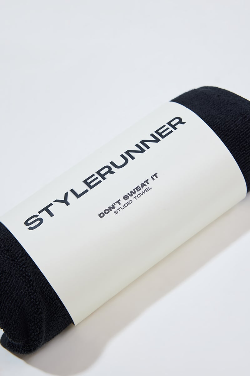 Stylerunner Studio Towel Onyx | Stylerunner