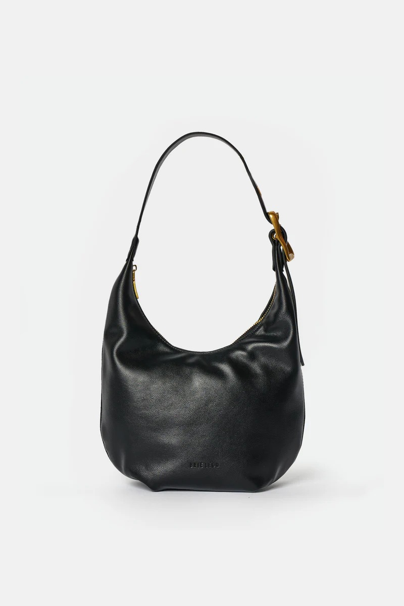 Brie Leon | Stylerunner