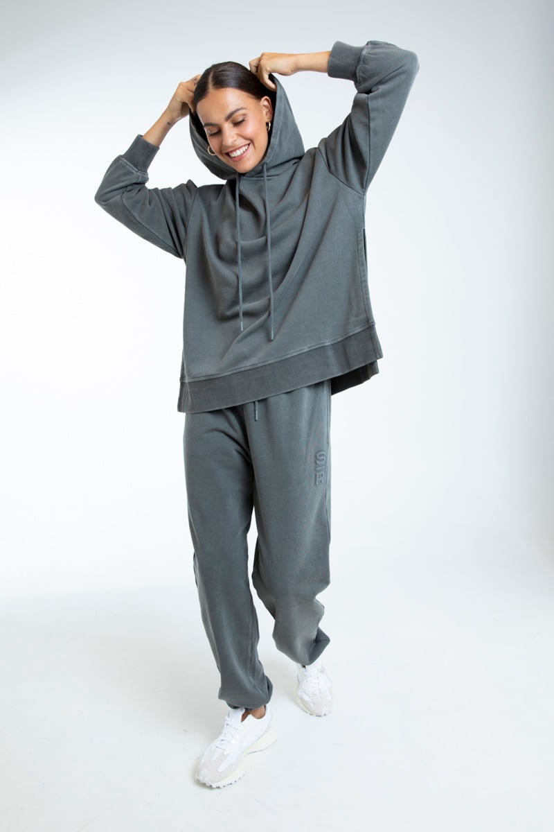 Stylerunner Honour Side Split Hoodie Carbon | Stylerunner
