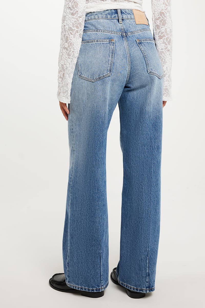 Neuw Denim Coco Relaxed Denim Jean Light Vintage Indigo | Stylerunner