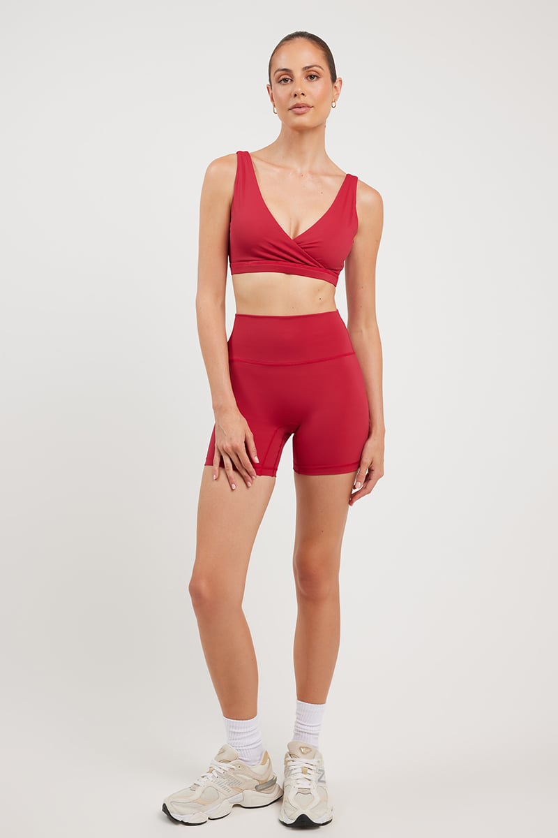 Leelo Active Sculpt Crop Cherry | Stylerunner