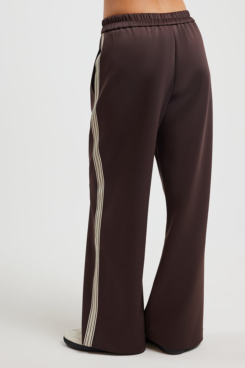 Stylerunner Lorah Track Pant Walnut | Stylerunner