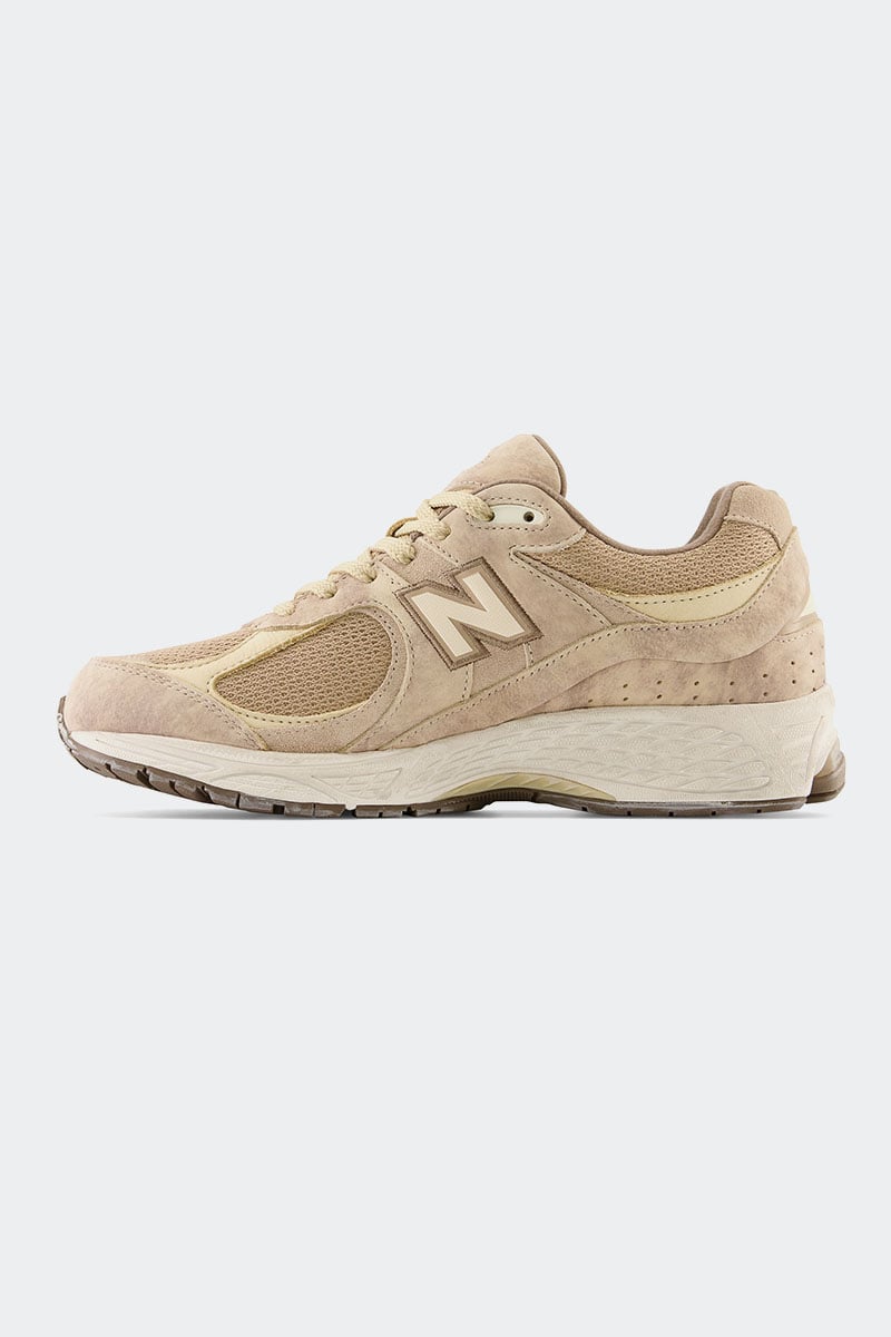 New Balance 2002R Gold | Stylerunner