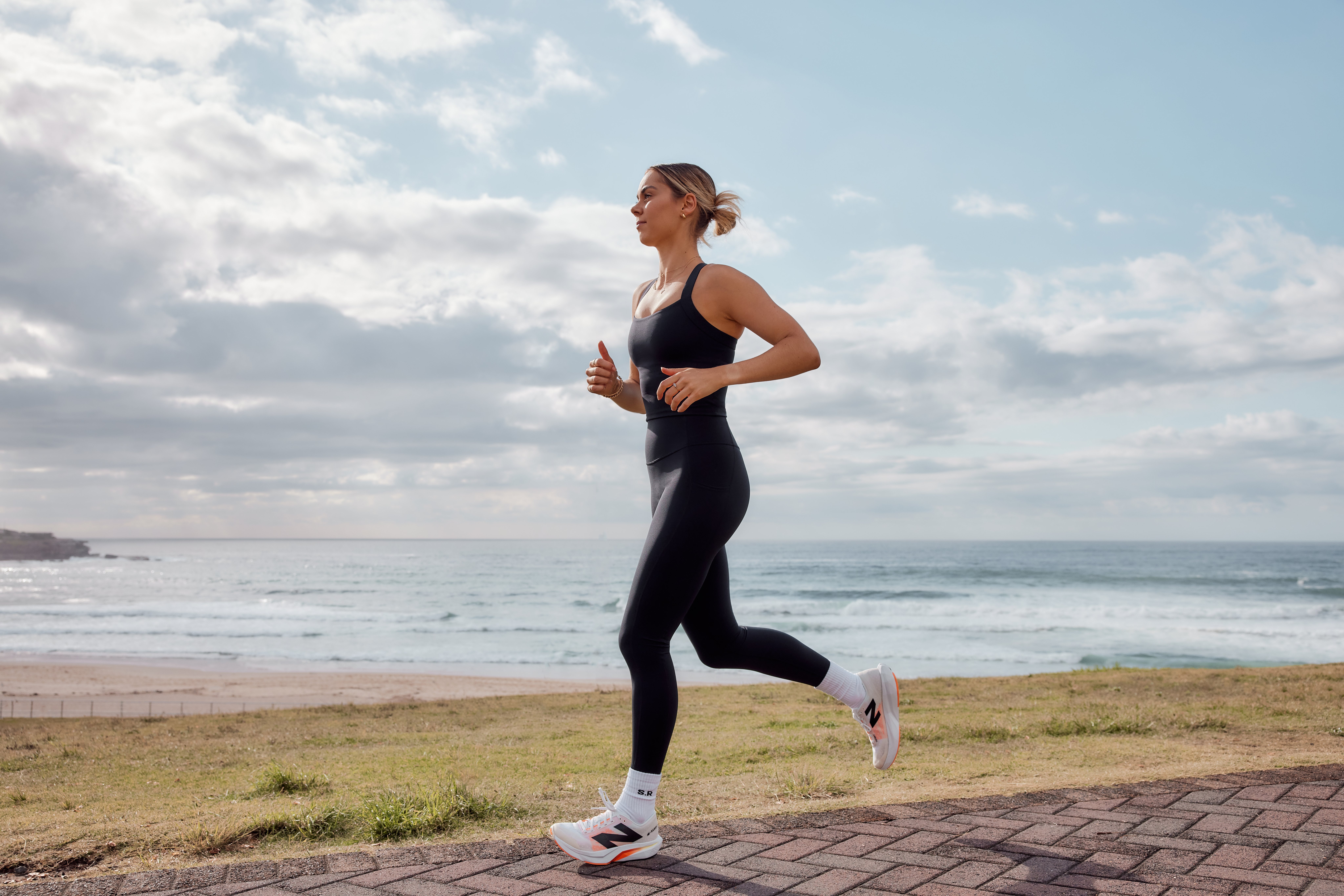 Run Hub: Chloe Dew x New Balance | Stylerunner