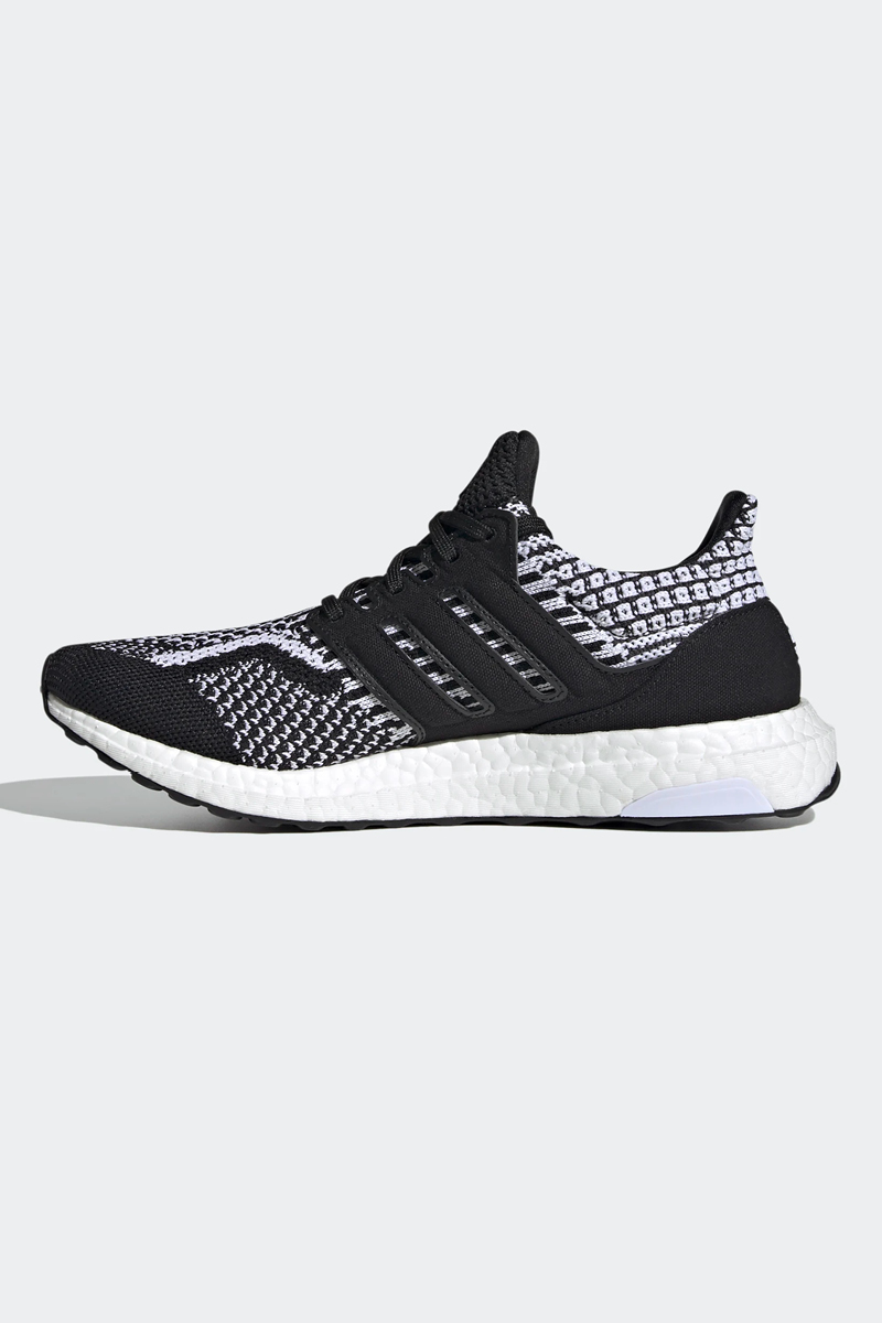 adidas Performance Ultraboost 5.0 DNA Core Black/Core Black/Ftwr White ...