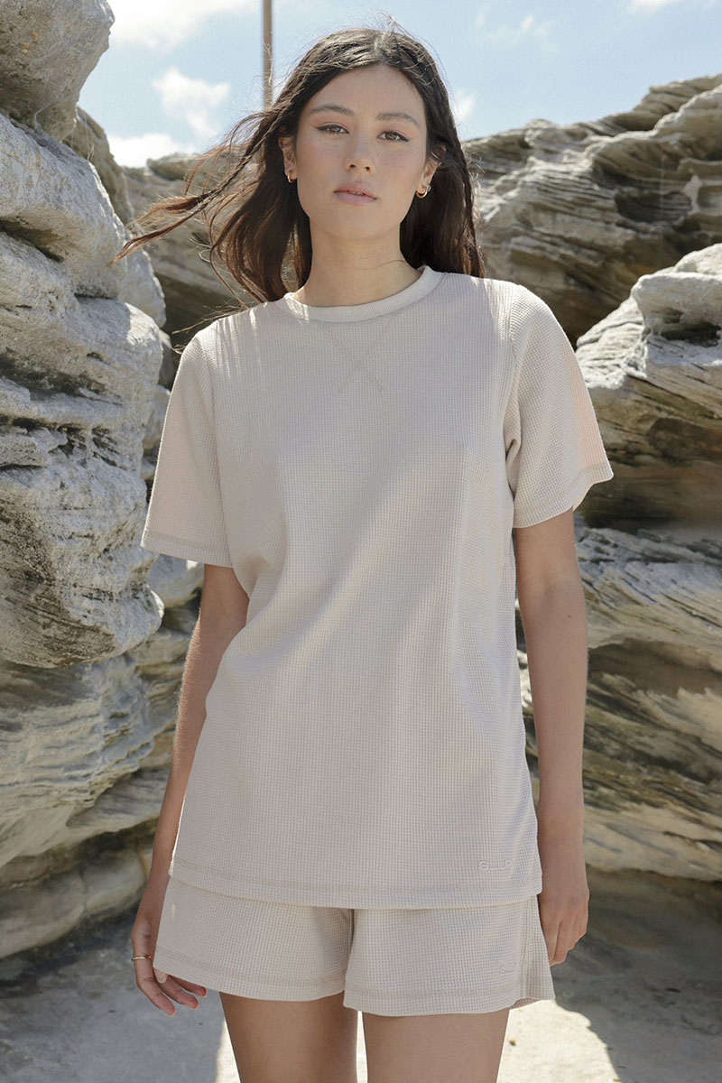 Stylerunner Waffle Tee Coral | Stylerunner